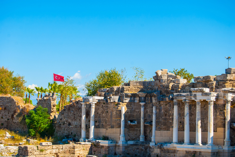 Megasaray Resort Side: Oaza de lux pe Malul Marii Mediterane - Blog Dertour